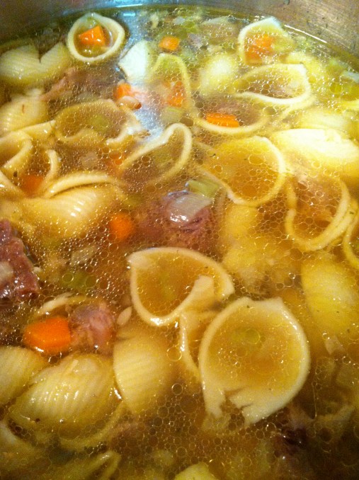 Beefy Shells Soup – Kusina ni Norie